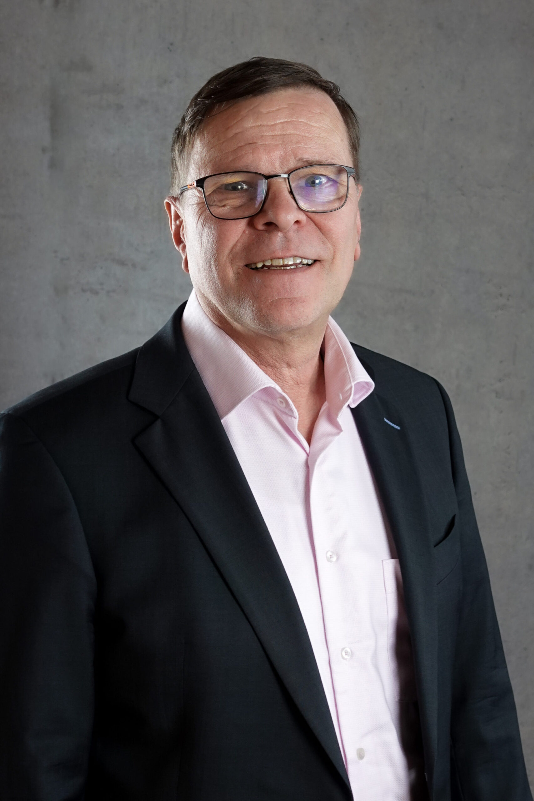 Contract Development and Manufacturing - OSYPKA